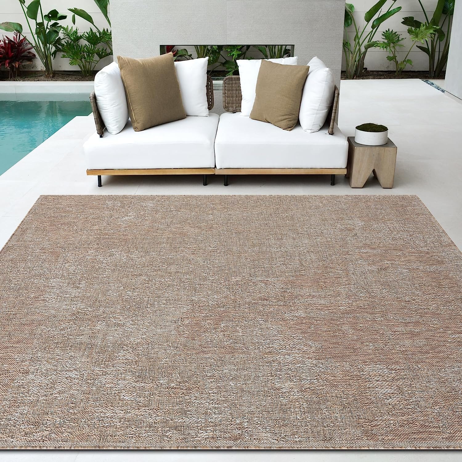 HR Waterproof Abstract Outdoor Rug - Stain and Fade-Resistant - Coconut ...