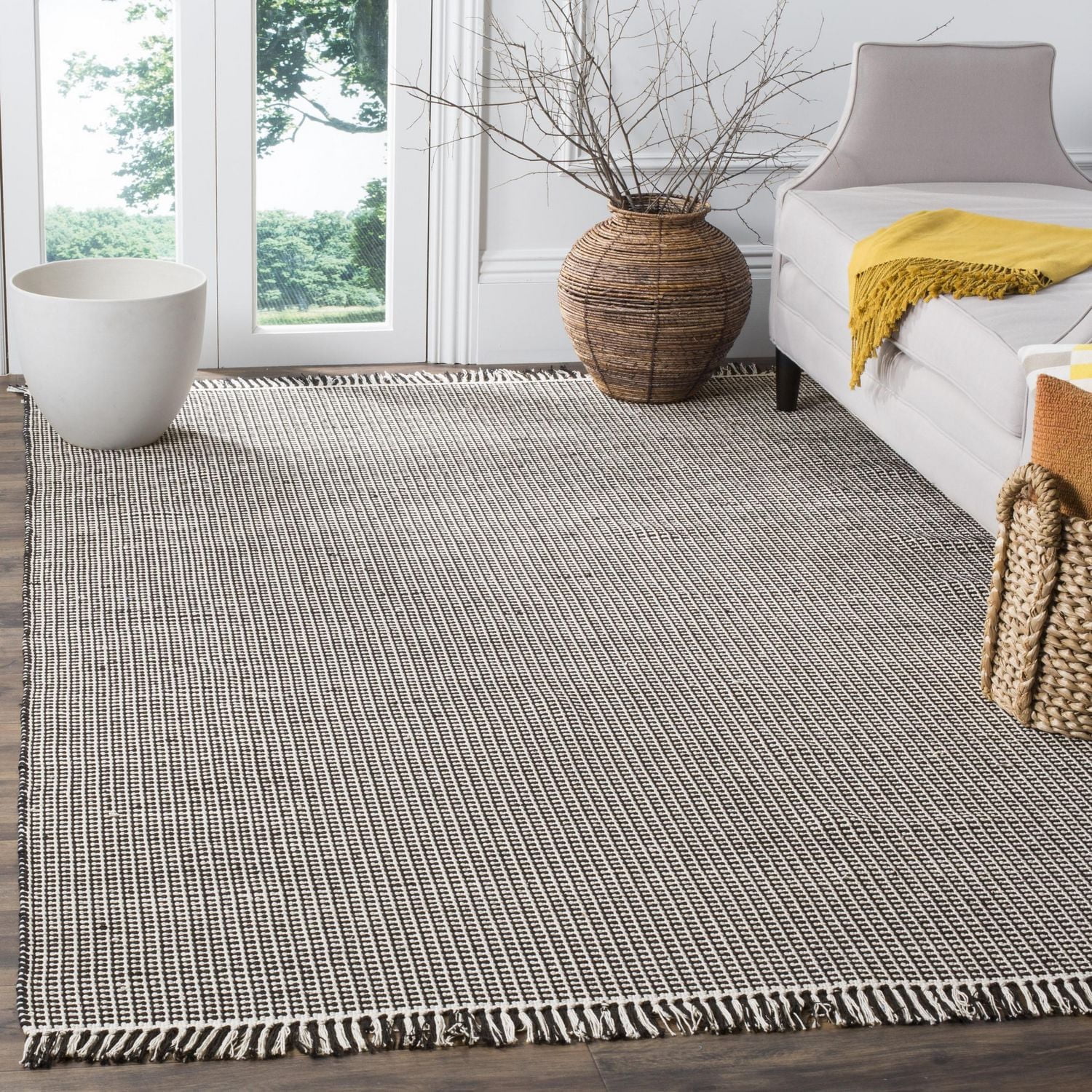 Click here for Safavieh Montauk Patton Geometric Cotton Area Rug... prices