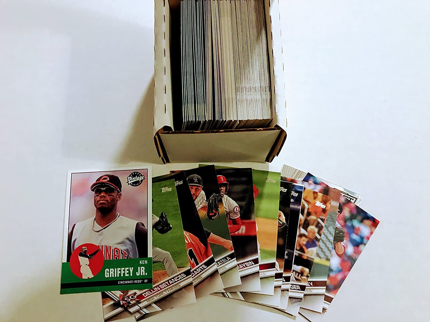 Baseball Card Starter Collection 100 Modern Cards w/ Guaranteed Hall of ...