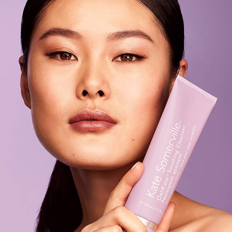 Kate Somerville's Instagram, Twitter & Facebook on IDCrawl