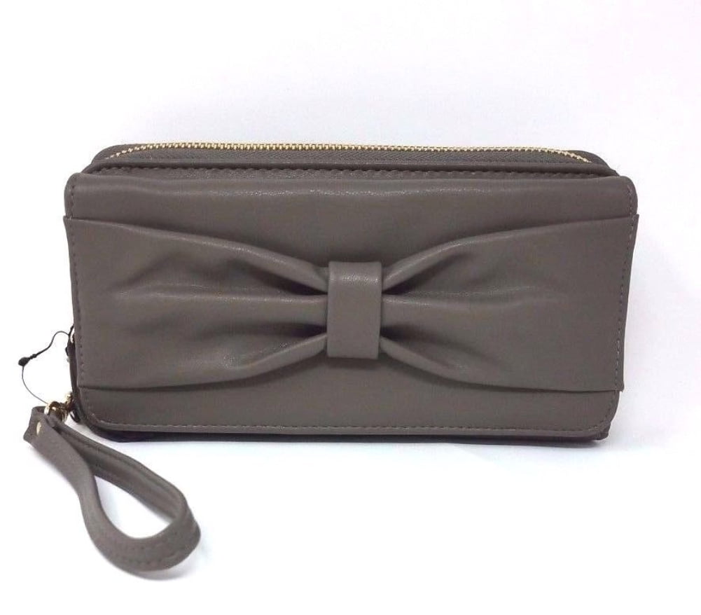 Walmart Wallets | IUCN Water