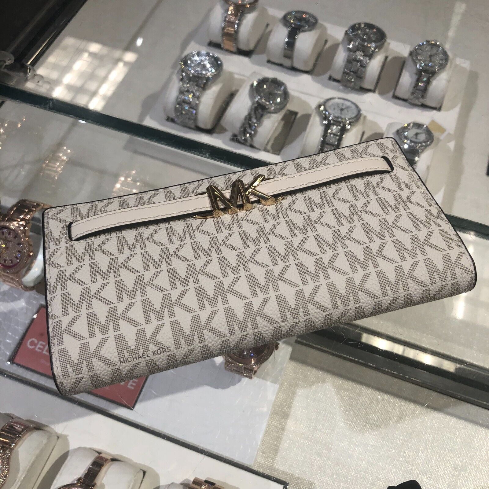 Michael Kors Reed Women's Large Snap Leather Wallet Light Cream ...