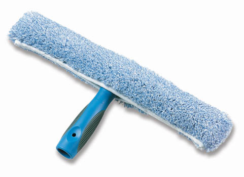 Ettore ProGrip 18 in. W Soft Bristle Plastic Handle Window Brush ...