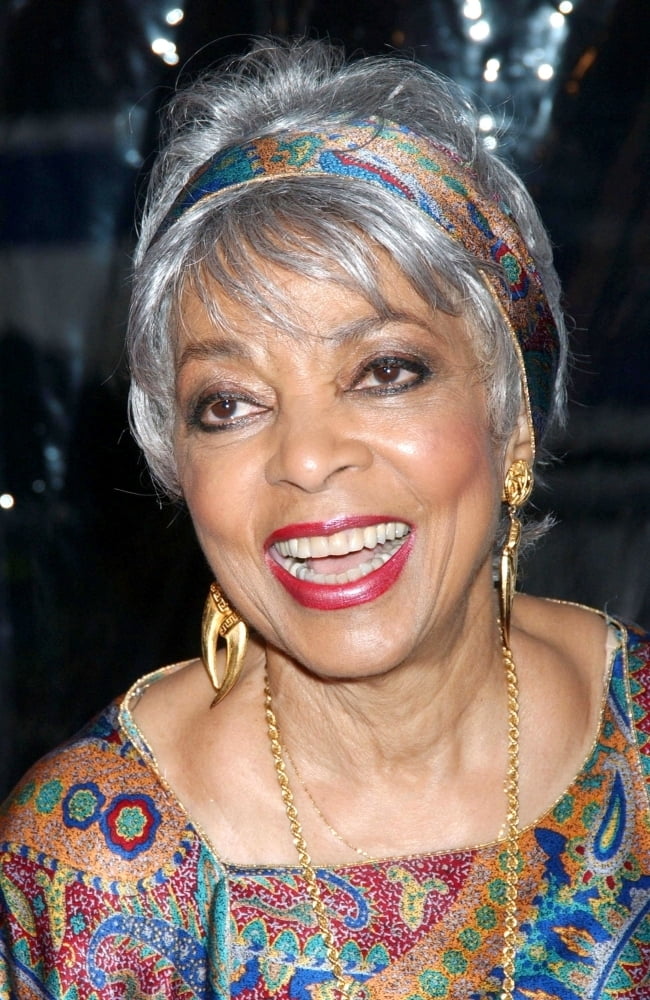 Ruby Dee At Arrivals For Premiere Of American Gangster To Benefit The ...