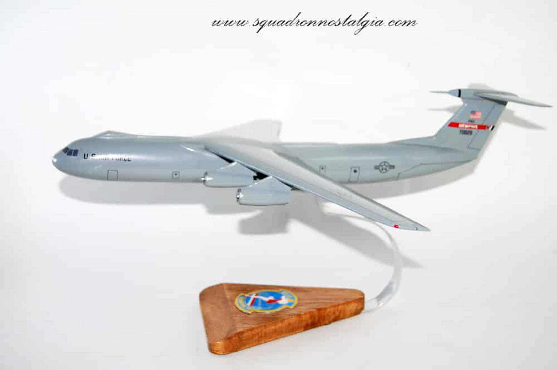 Lockheed Martin C-141b Starlifter, 155th Airlift Squadron, 18 Mahogany ...