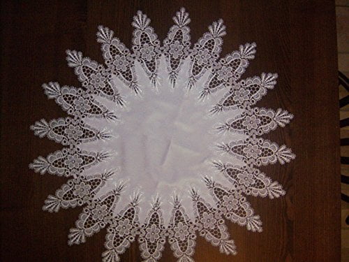 Doily Boutique Round Doily or Table Topper in an Antique White ...