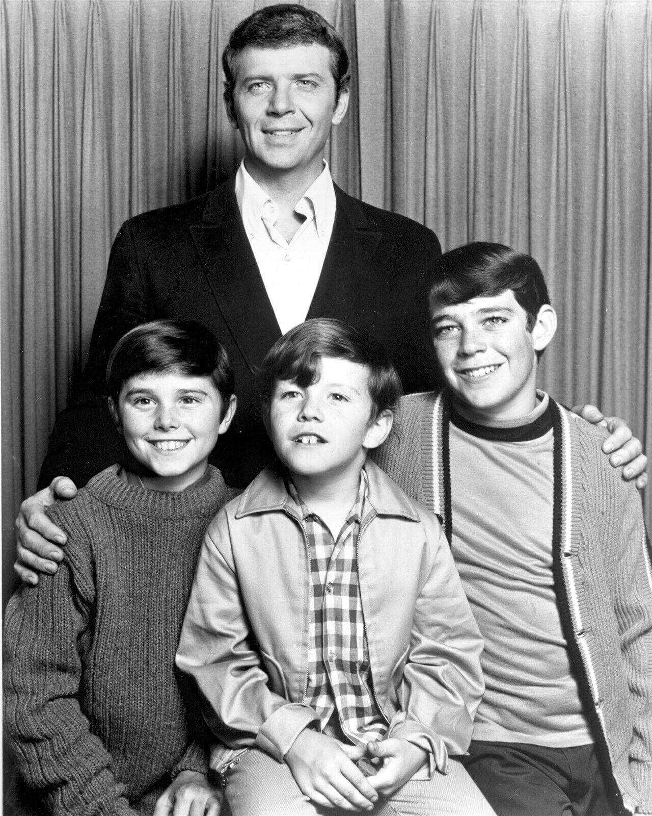 The Brady Bunch 1969 Mike Bobby Peter & Greg family portrait 5x7 photo ...