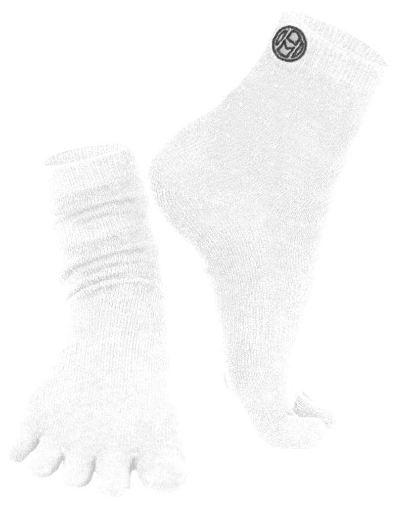 Mato & Hash Crew Length 5 Toe Sport Performance Socks - 6PK White ...