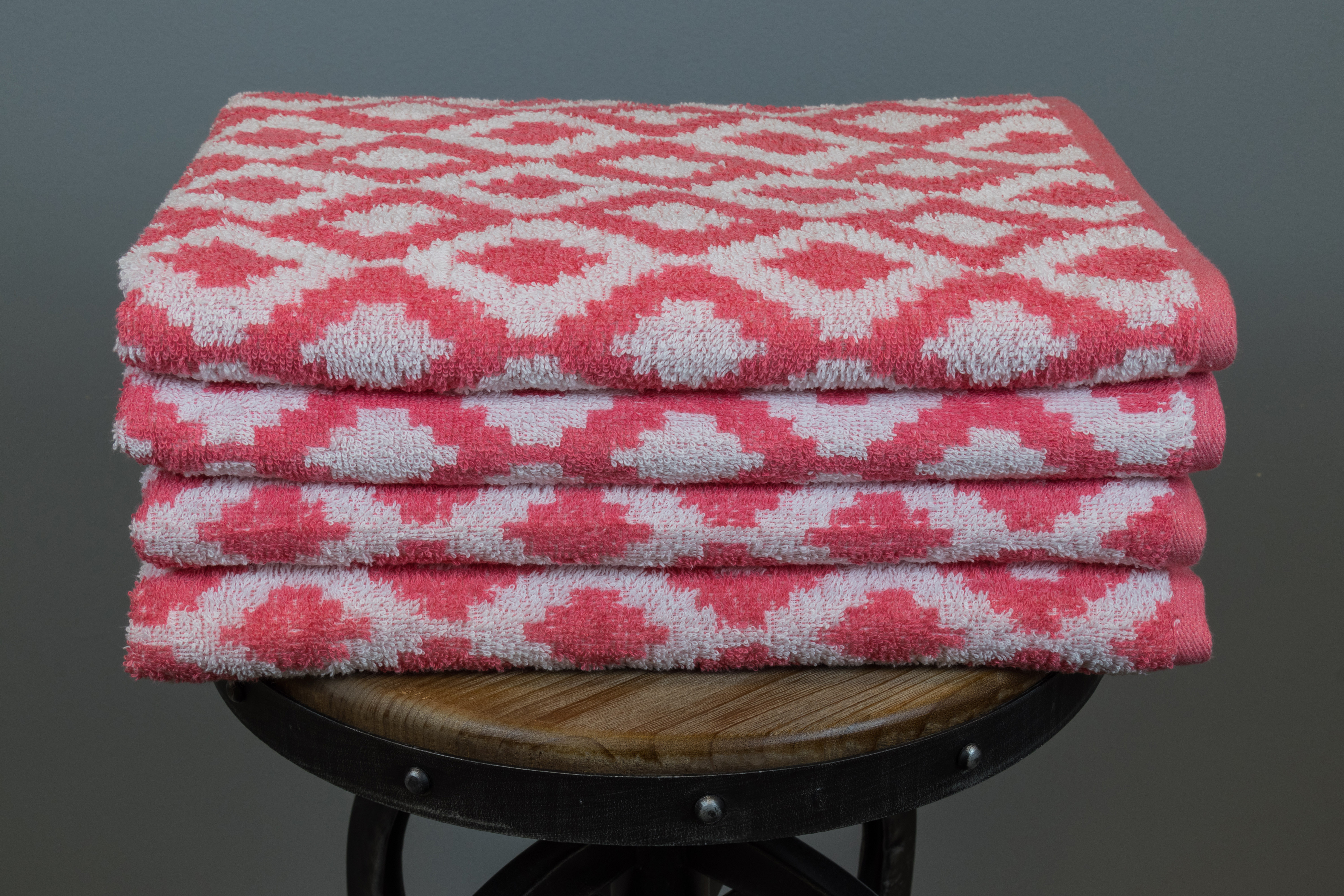 Fibertone by 1888 Mills 4-PK Diamond Beach Towel-Coral (60x30 ...