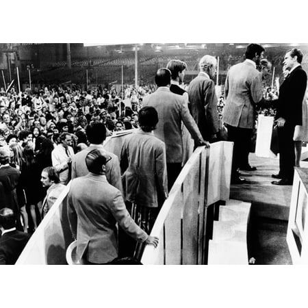 Republican Convention Delegates Wait To Shake The Hand Of President ...