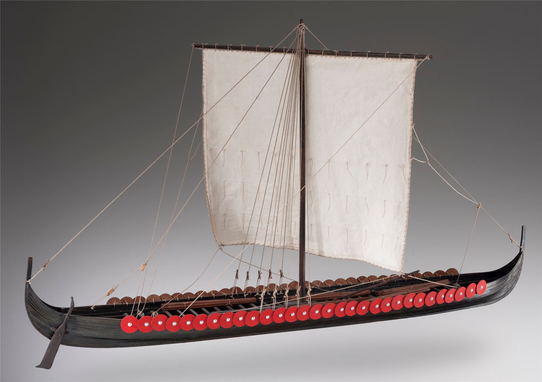 Dusek D005 Viking Longship - Plank-On-Frame Wood Ship Model Kit - 1:35 ...