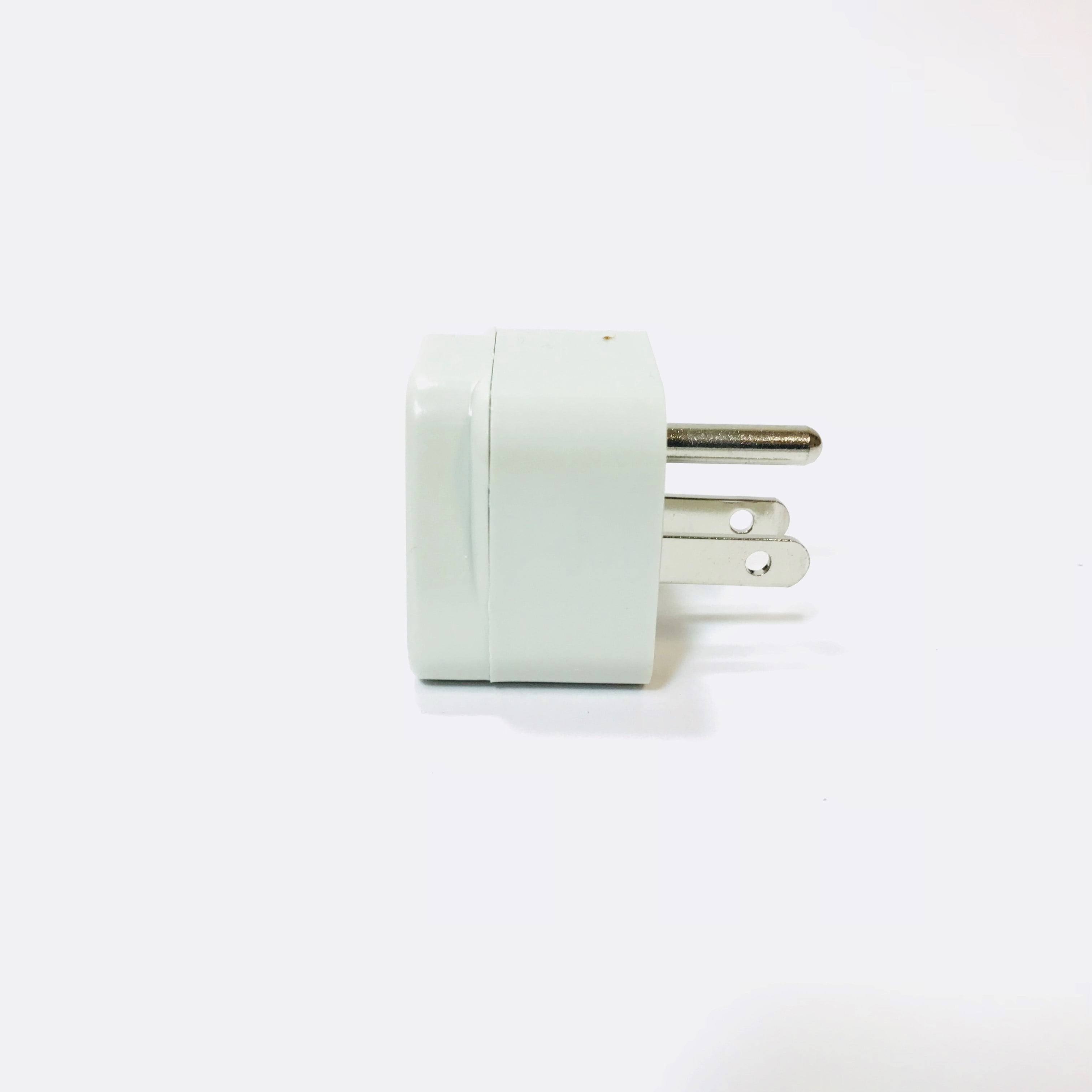 Universal to American Grounded Plug Adapter