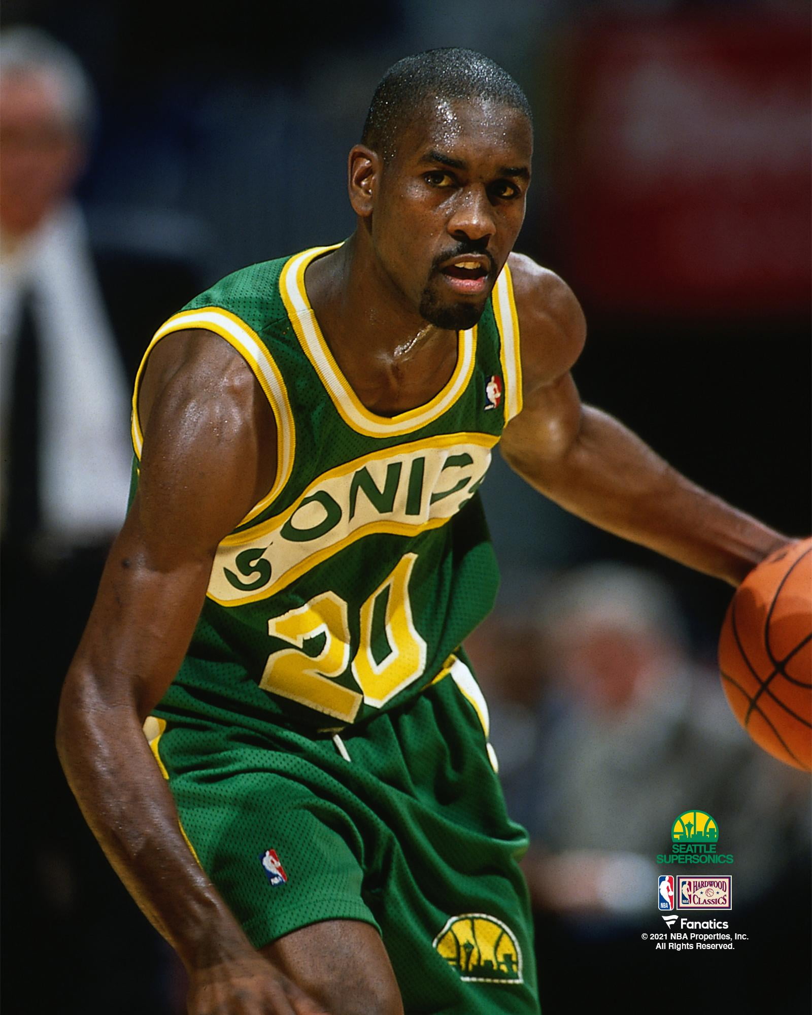 Gary Payton Seattle Supersonics Unsigned Hardwood Classics Dribbling ...