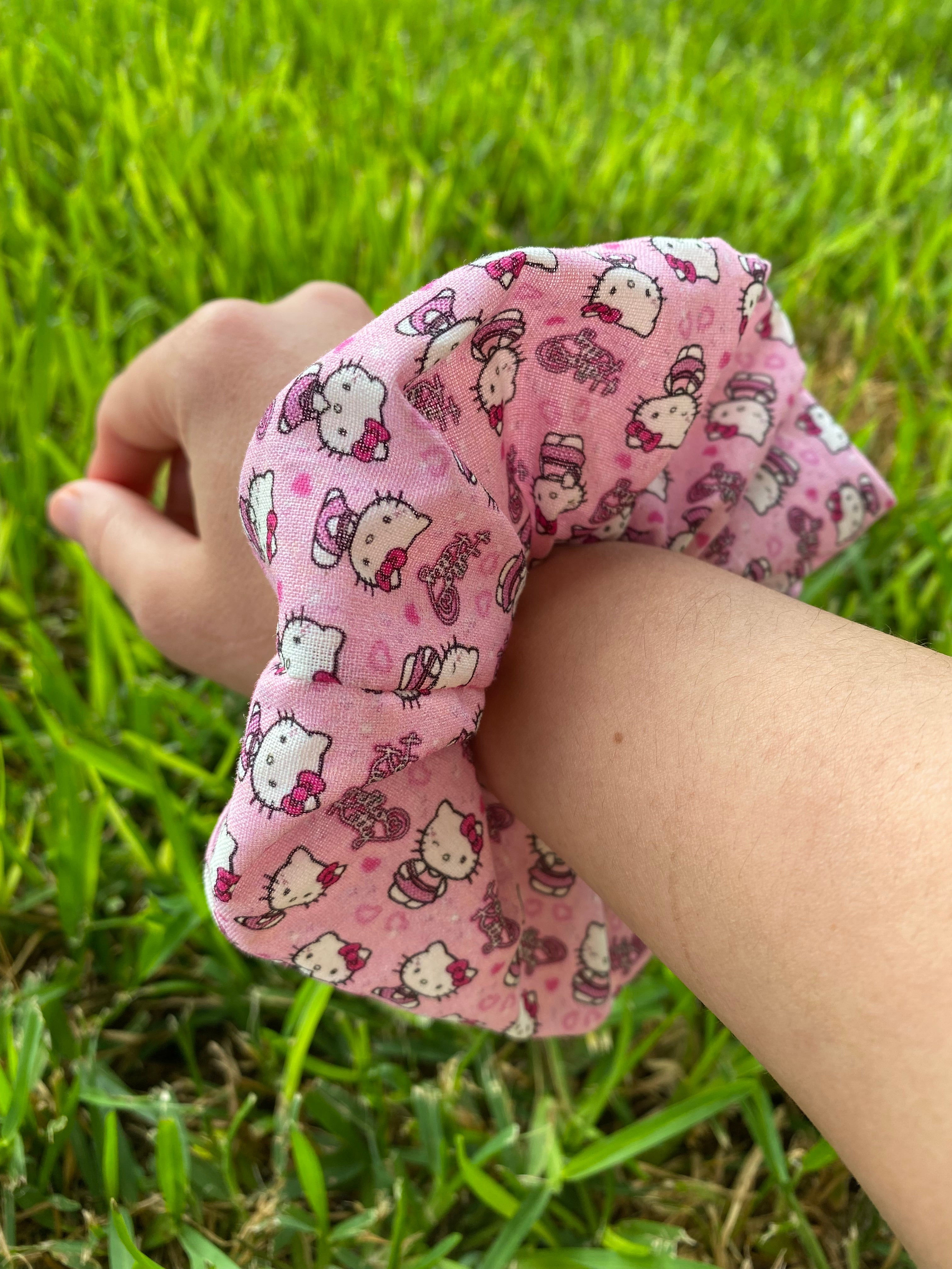 Hello Kitty Scrunchie Hair Tie Gift - Walmart.com
