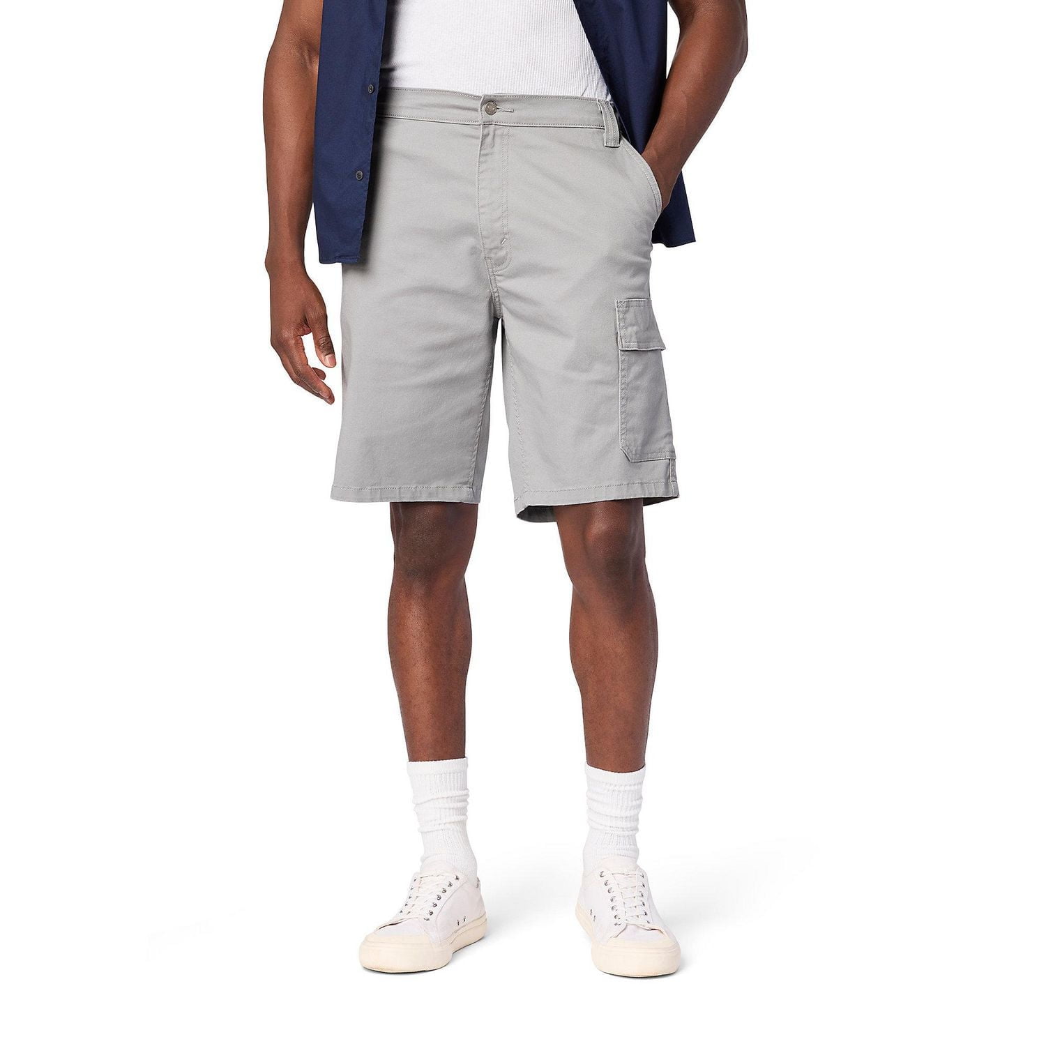 Click here for Levi Strauss Signature Mens Everyday Cargo Shorts prices