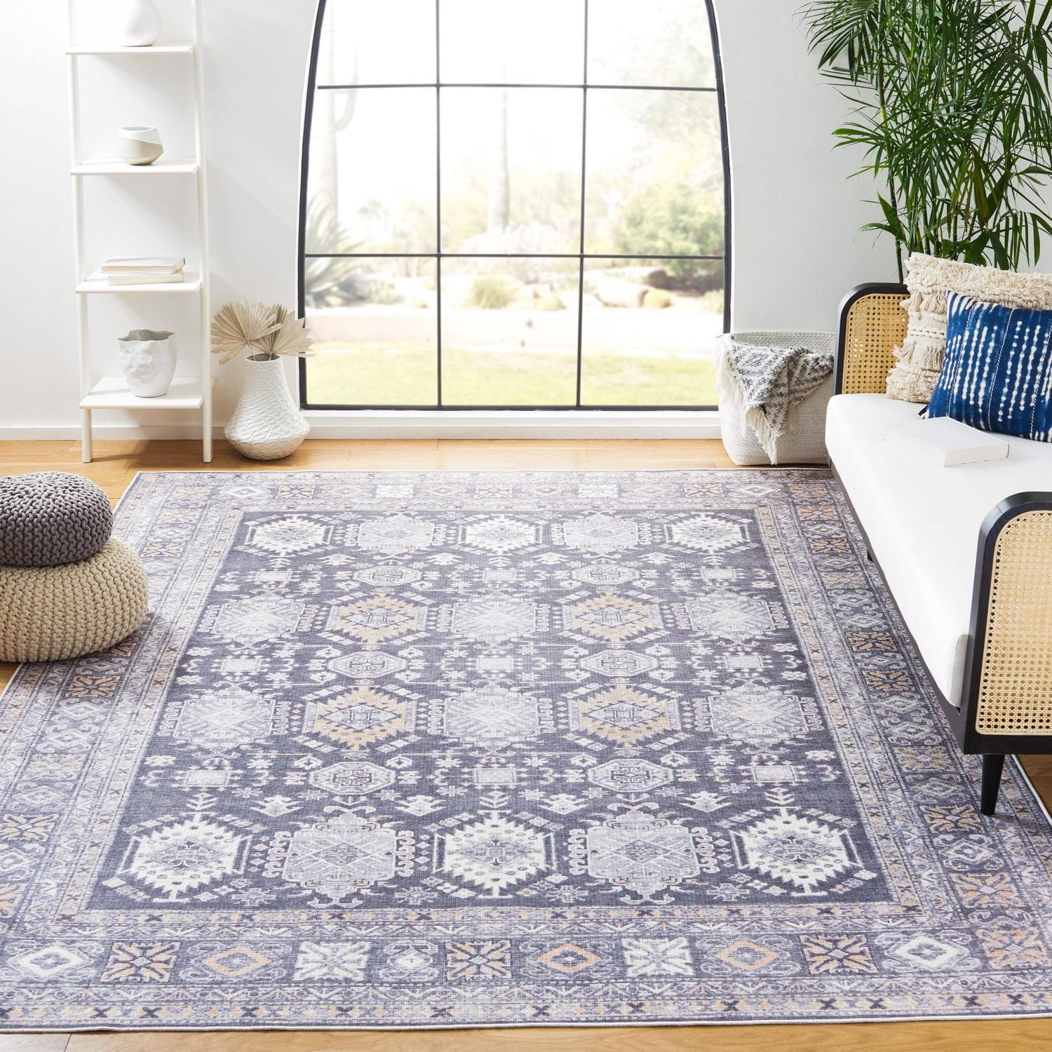 Click here for Safavieh Serapi Caelie Traditional Machine Washabl... prices