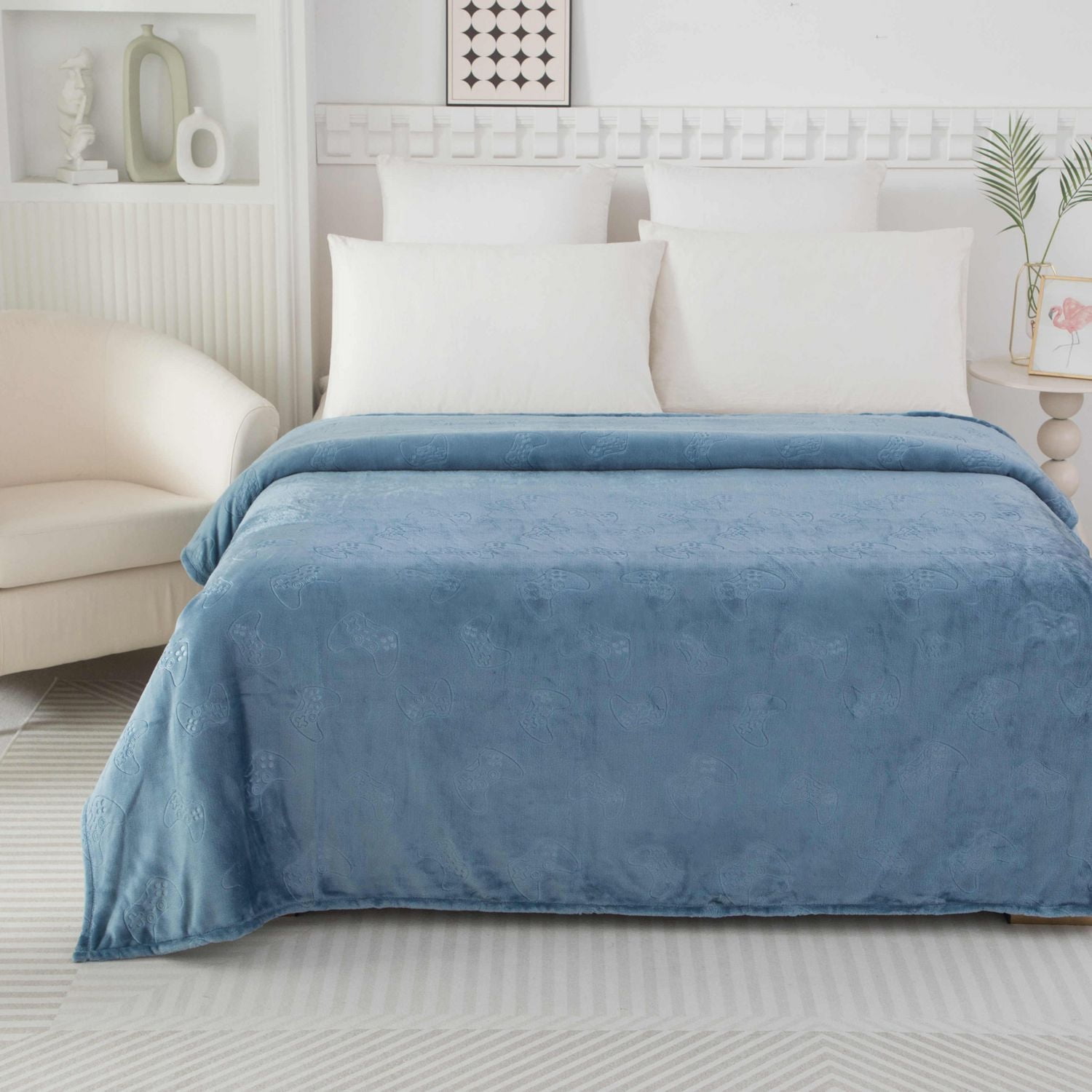 Click here for Mainstays Kids Embossed Blanket Gamer prices