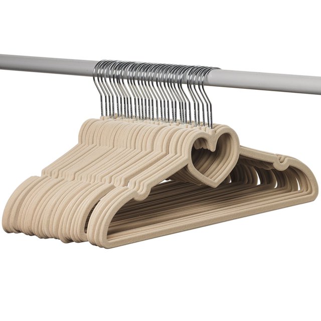 Home-it 30 Pack Clothes Hangers IVORY Velvet Hangers LOVE SHAPED ...