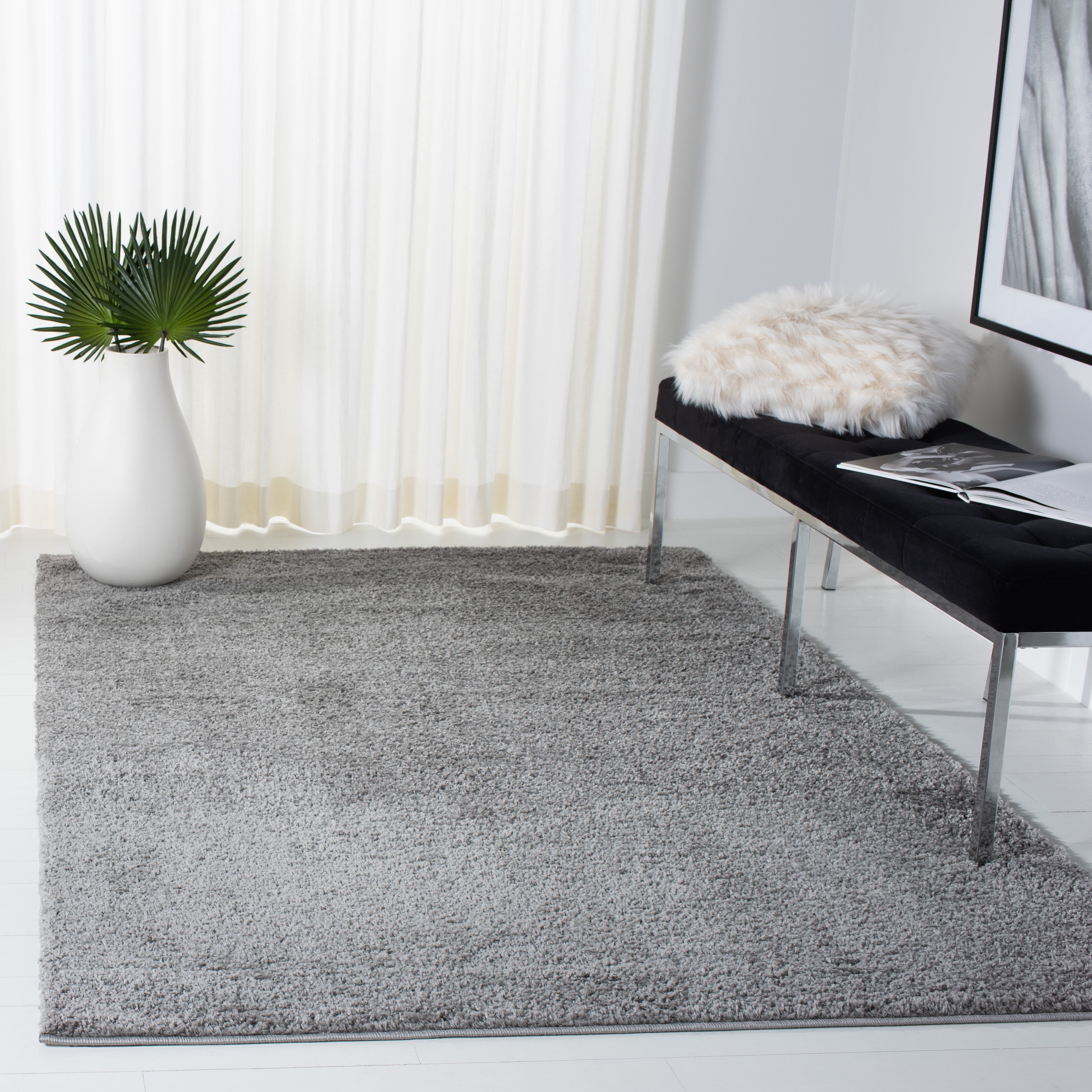 SAFAVIEH August Arvel Solid Plush Shag Area Rug, Grey, 4' x 6 ...