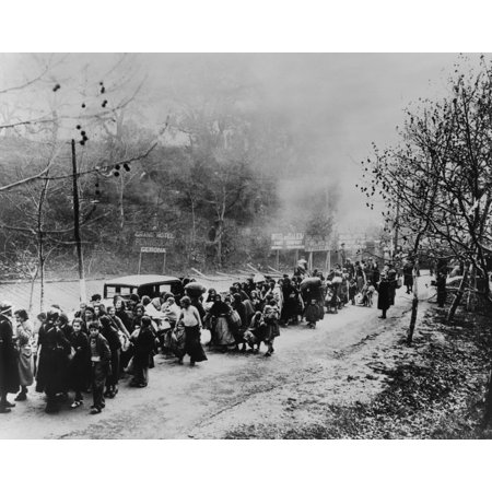 Spanish Refugees Pour Into France History (36 x 24) | Walmart Canada