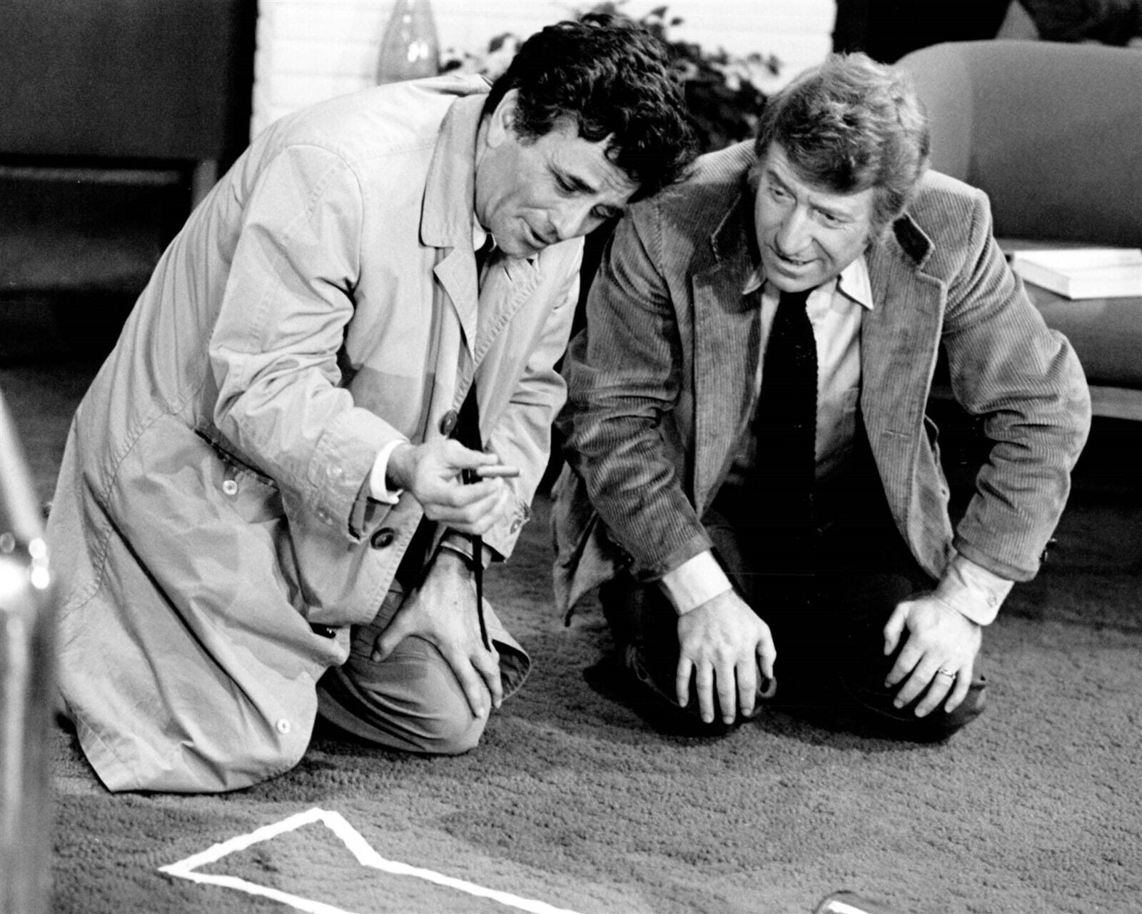 Columbo 1978 The Conspirators Peter Falk Clive Revill at crime scene ...
