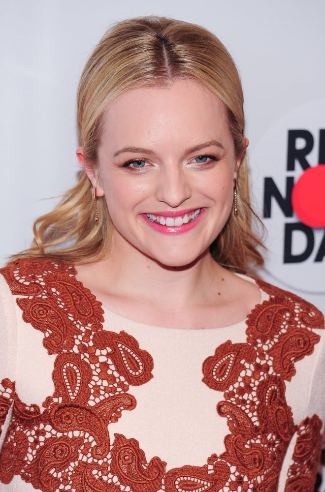 Elisabeth Moss At Arrivals For Nbc'S Red Nose Day Usa Benefit To Fight ...