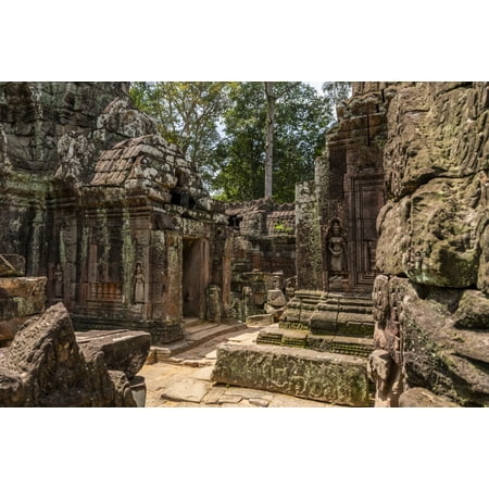 Stone portico opposite temple in courtyard, Ta Som, Angkor Wat; Siem ...
