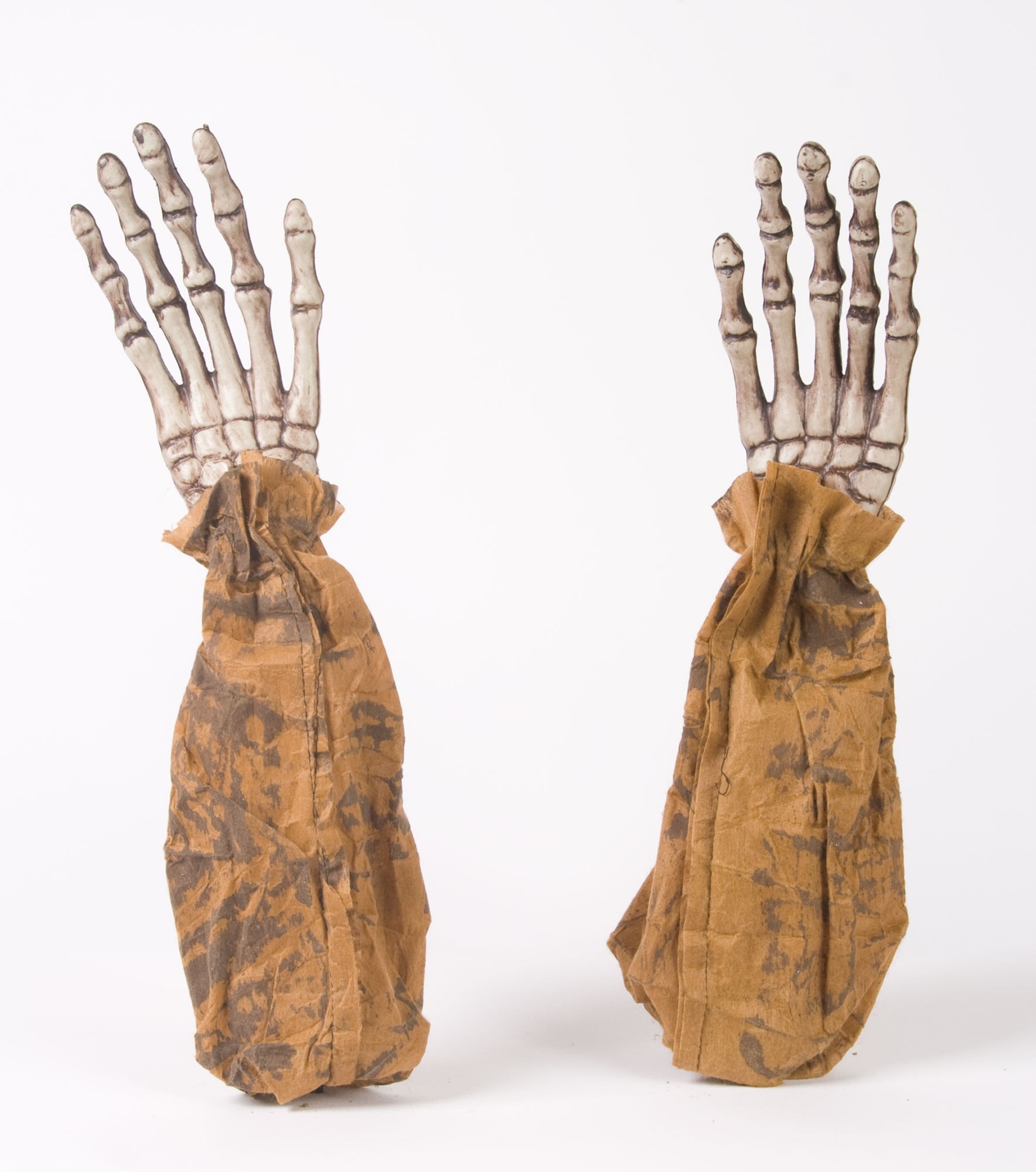 Fun World Horror Arms Grave Breakers 17in Decoration Prop, Brown, 2 ...