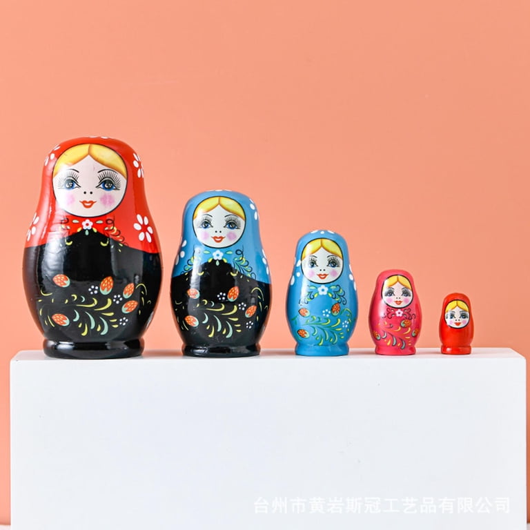 Russian Nesting Dolls Open