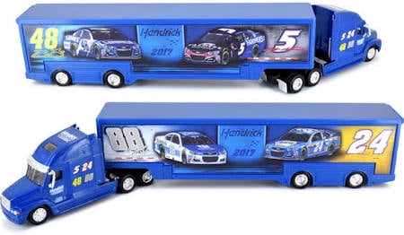 Lionel Racing Team Hendrick Motorsports 2017 NASCAR 1:64 Scale Truck ...
