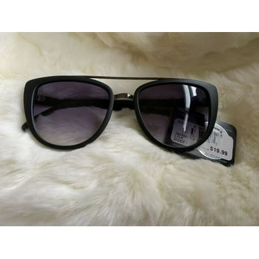 Foster Grant Men's Gunmetal Polarized Navigator Sunglasses FF08 ...