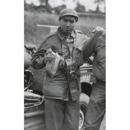 Robert Capa History (18 x 24) | Walmart Canada