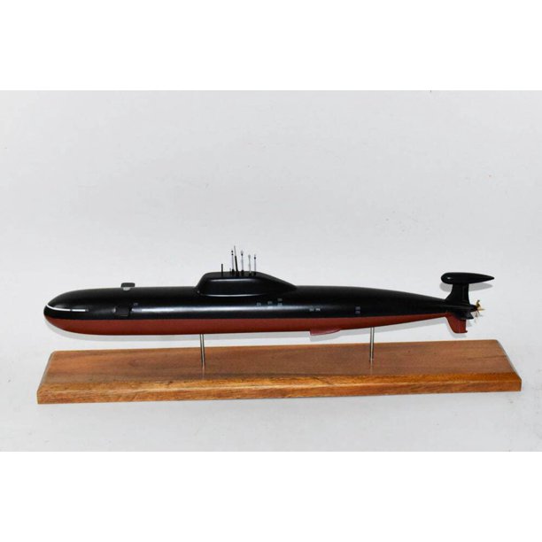 Akula Submarine Model, Russian Navy, Scale Model, Mahogany, 20 inch ...