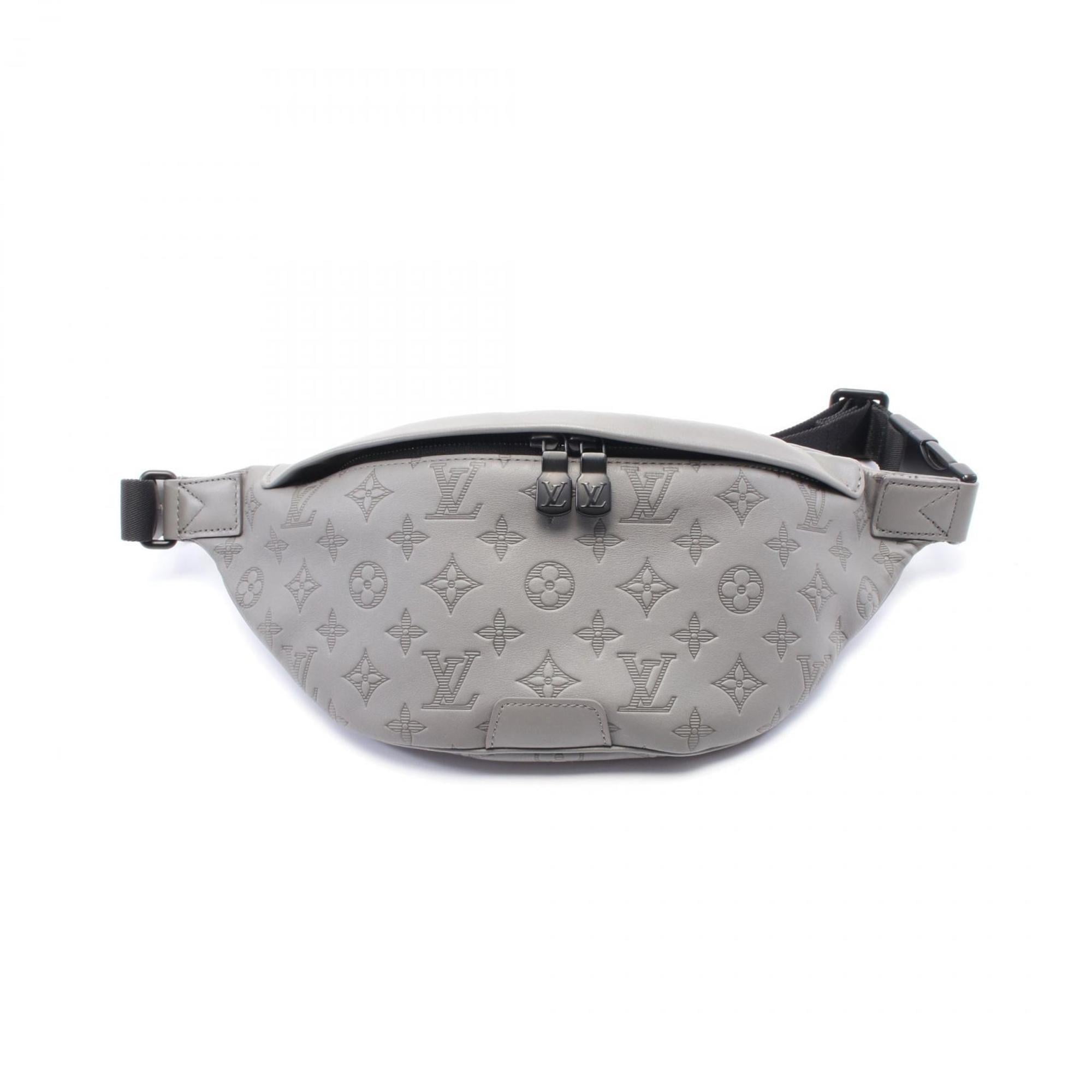 Pre-Owned LOUIS VUITTON Discovery Bum Bag PM Waist Body Leather Monogram Shadow Men's... (Good ...