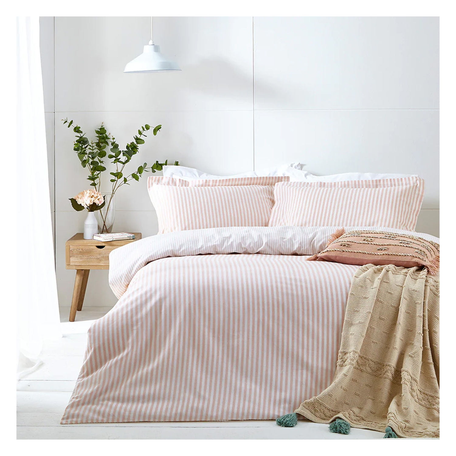 Click here for The Linen Yard Hebden Duvet Cover Set prices