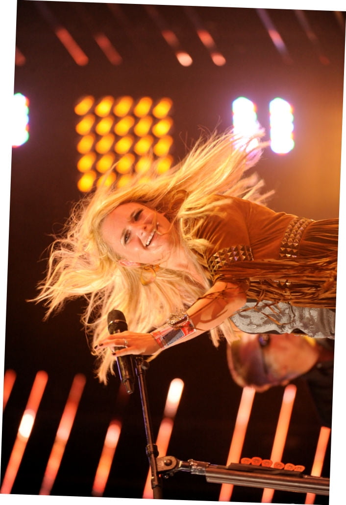 Miranda Lambert Poster On Stage 16x24 Poster Medium Art Poster 16x24 ...
