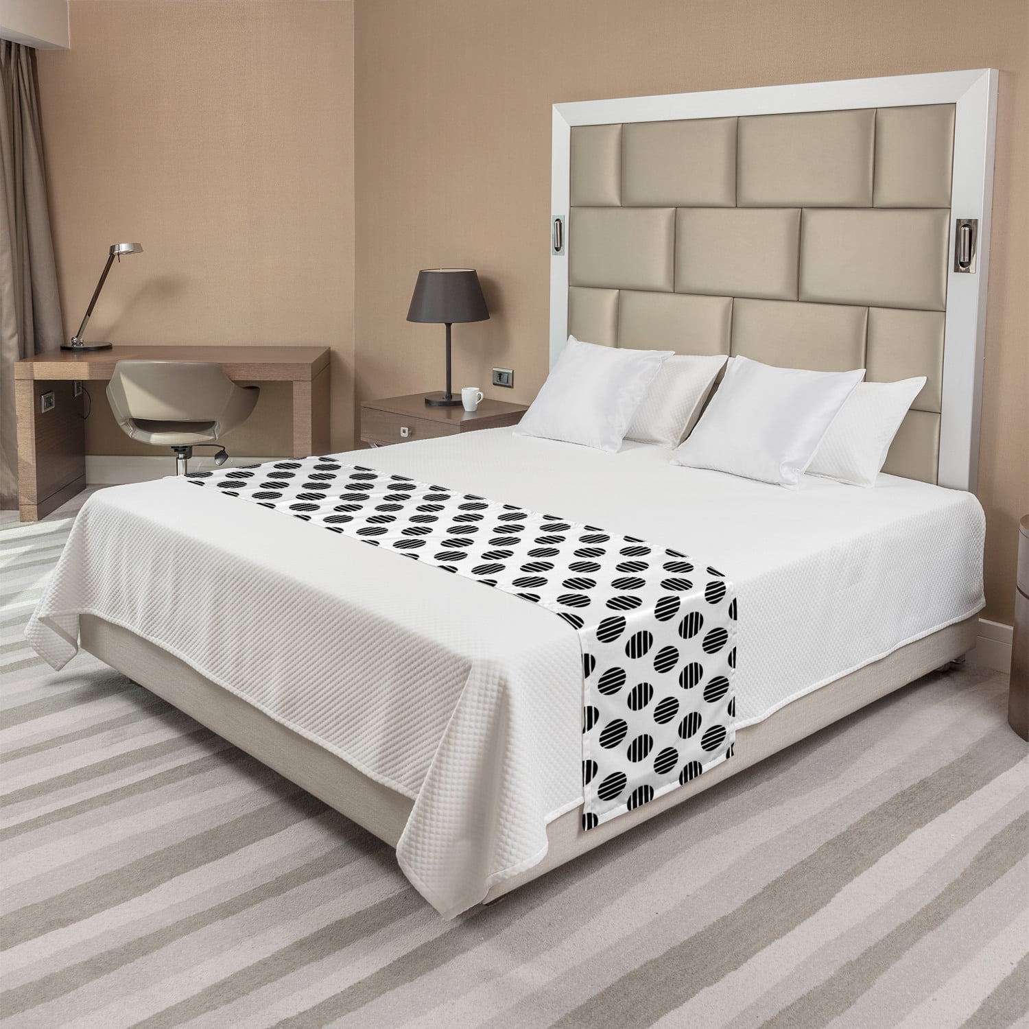 Abstract Bed Runner, Minimalist Circles with Vertical and Horizontal ...