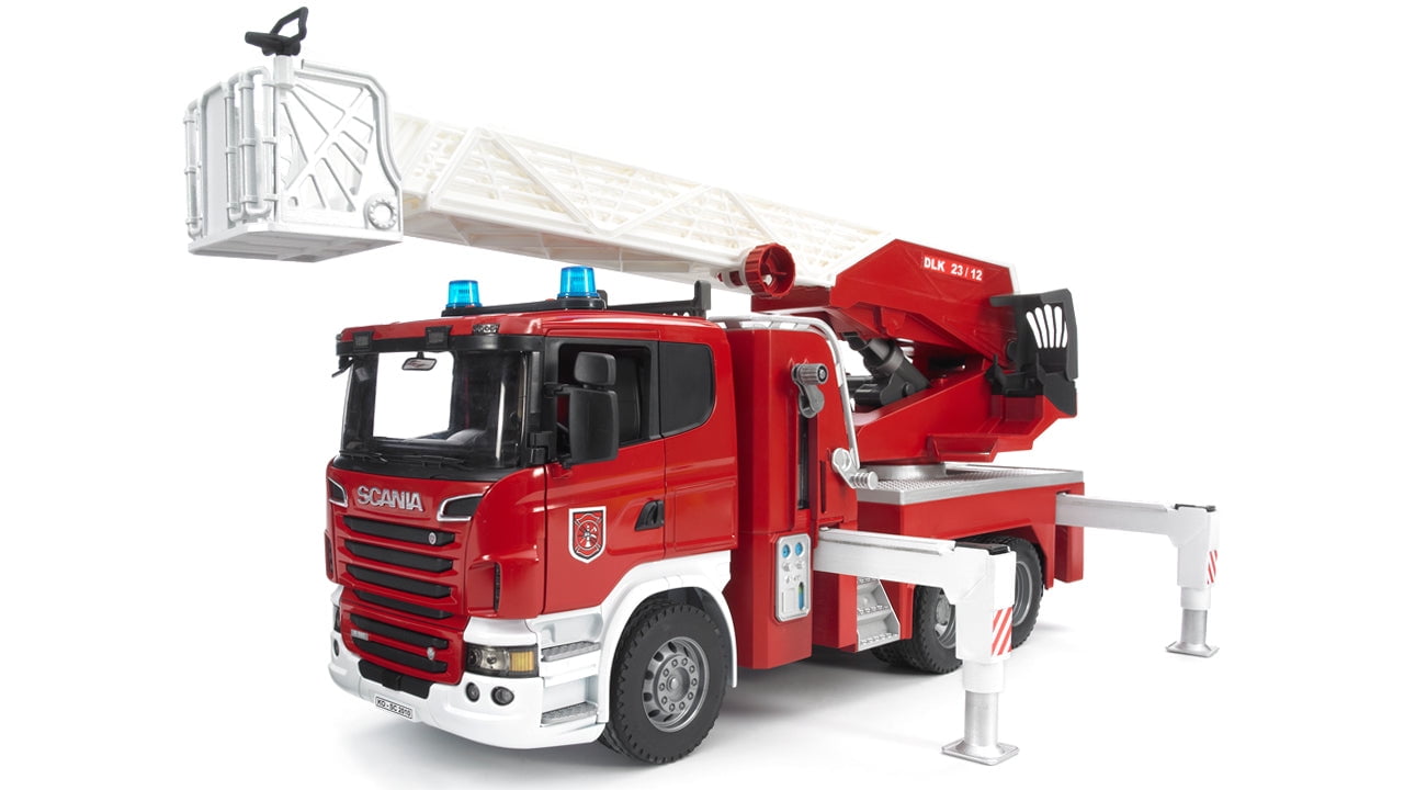 Bruder 03590 Scania Fire Engine w/ Water Pump and Light & Sound 28.12. ...