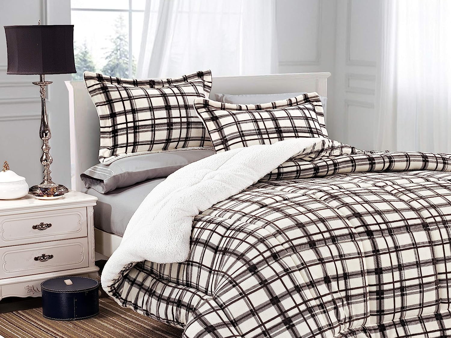 Mocassi 3-Piece Plaid Pattern Comforter Set - Soft and Plush Micromink ...