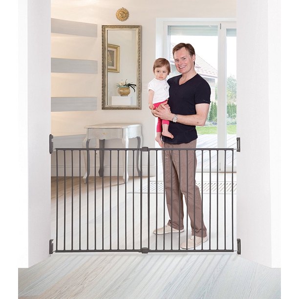 Dreambaby® Broadway Gro-Gate® with Track-It™ Technology Fits Openings ...