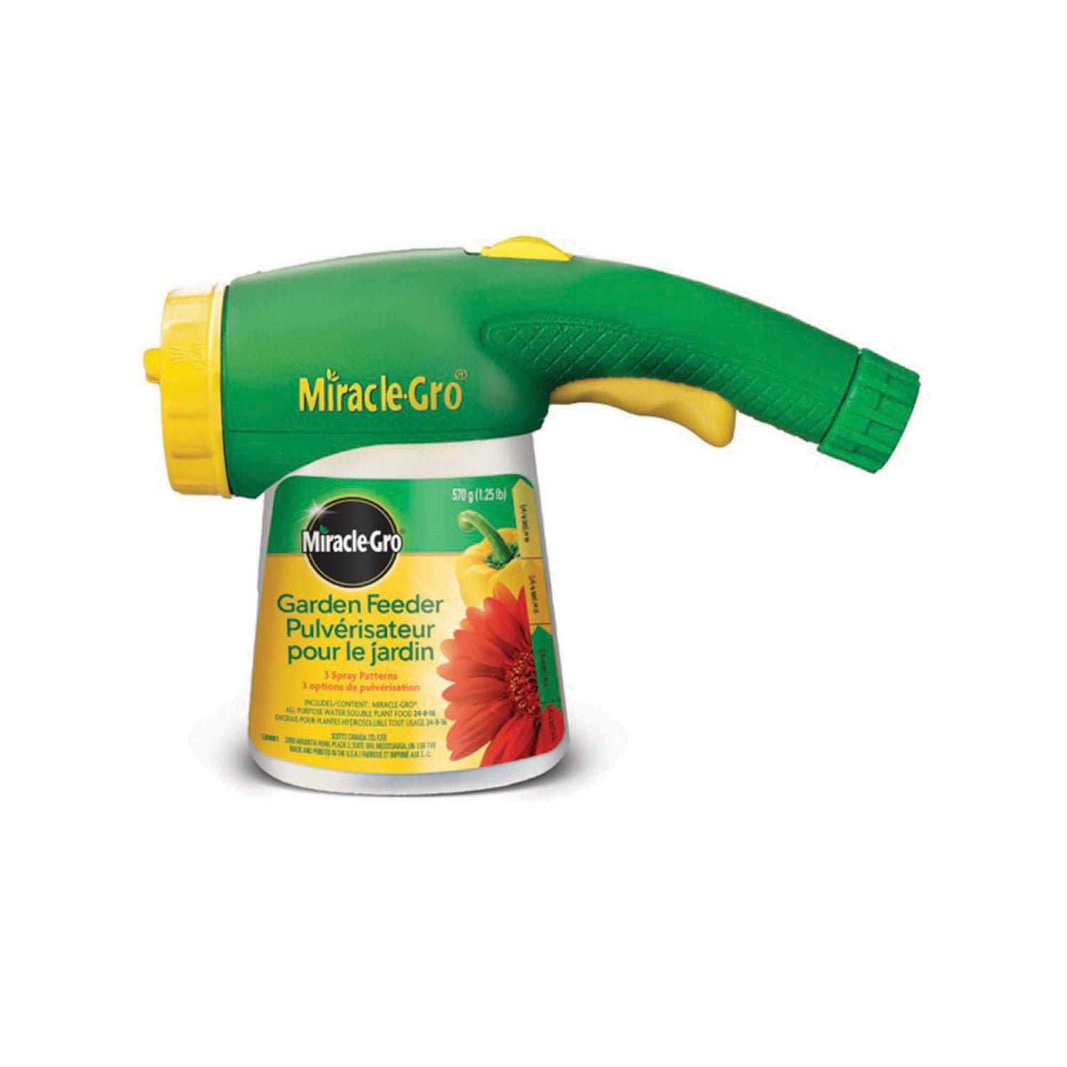 Click here for Miracle-Gro Garden Feeder 570 G (1.25 Lb) prices