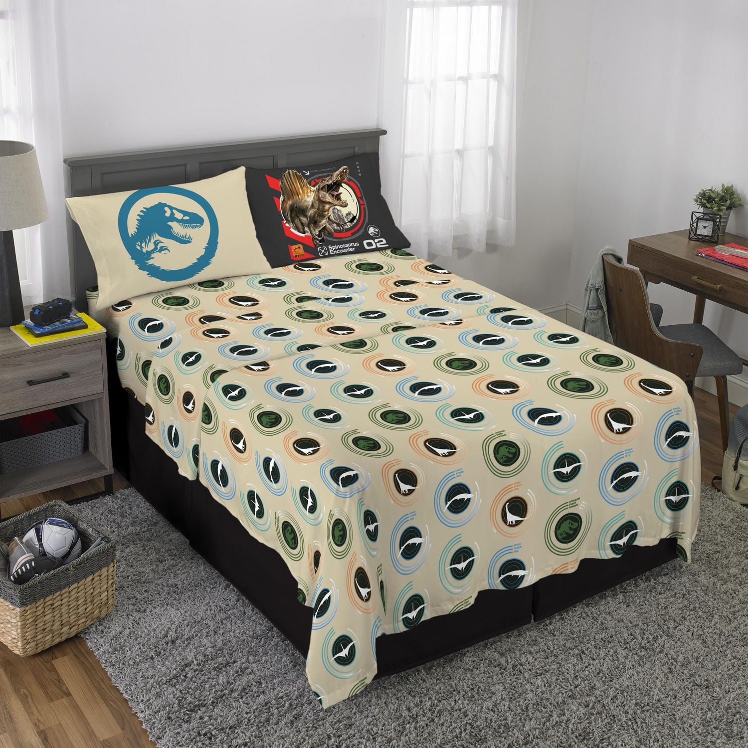 Click here for Jurassic World Jurassic Triple Team Full Sheet Set prices
