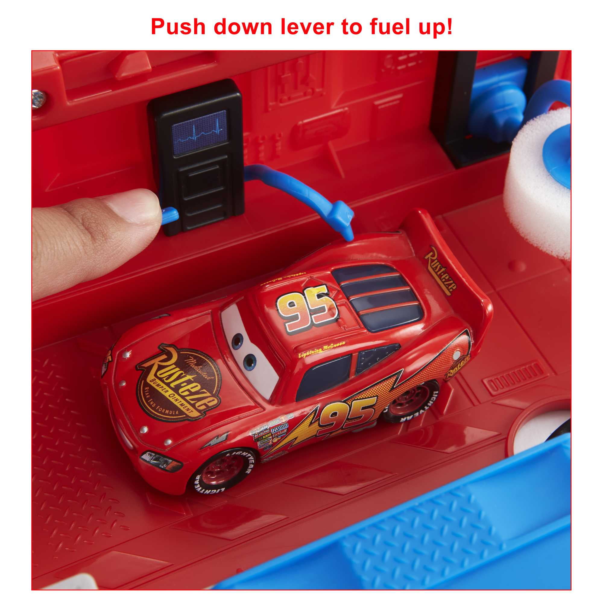 Disney Pixar Cars Transforming Mack Playset, 2-in-1 Chile | Ubuy