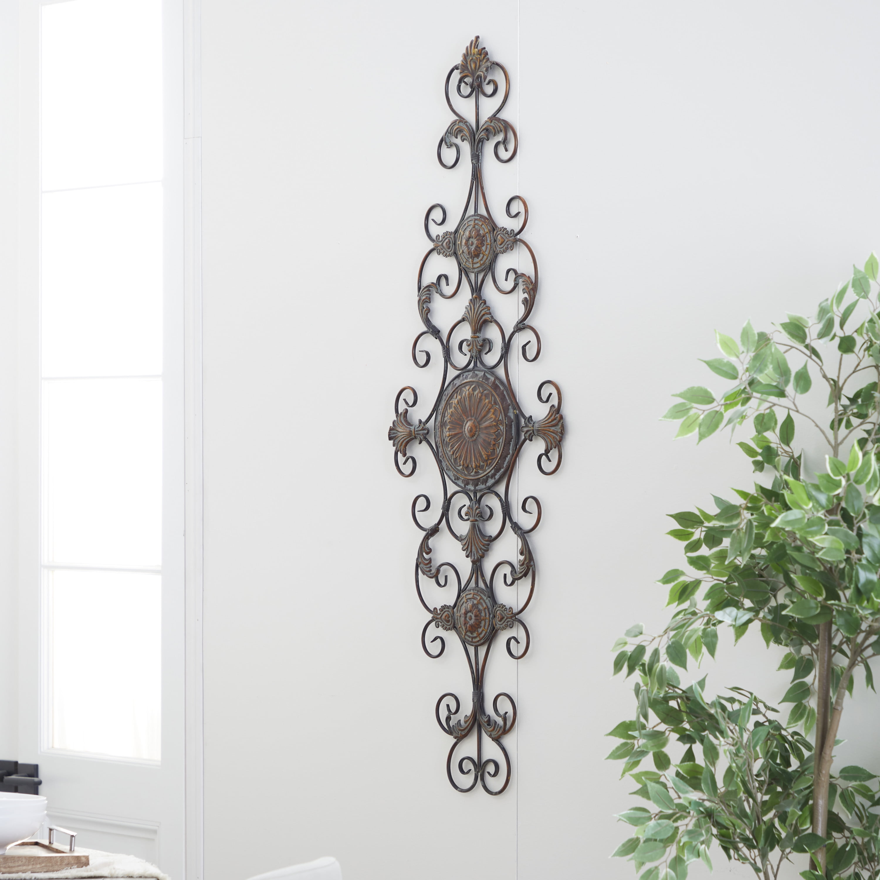 DecMode Brown Metal Scroll Wall Decor - Walmart.com