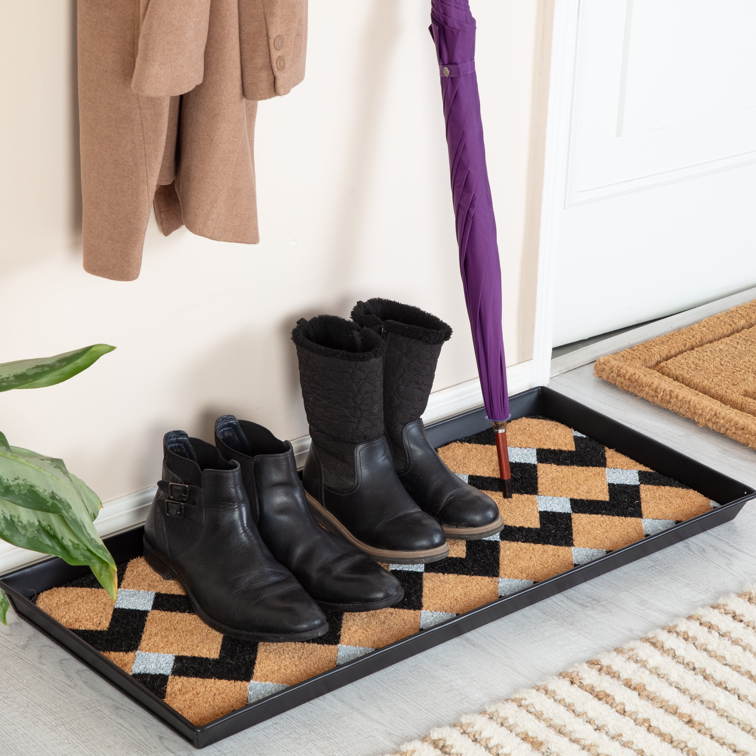 Black Metal Boot Tray with Tan & Black Chevron Coir Insert - Walmart.com