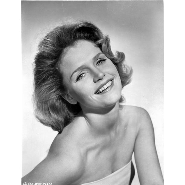 Lee Remick Portrait in Classic with White Background Photo Print (8 x ...