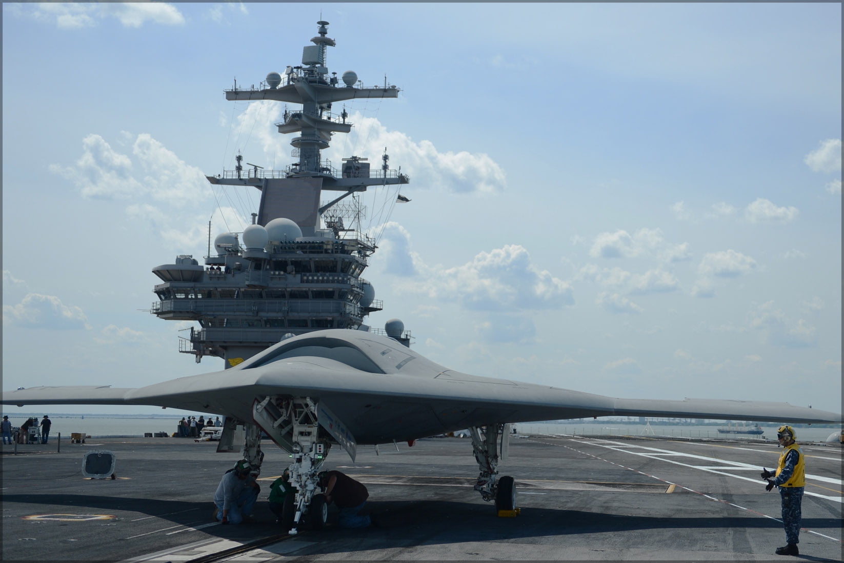 24"x36" Gallery Poster, Navy X-47B uav, aircraft carrier USS George H.W ...