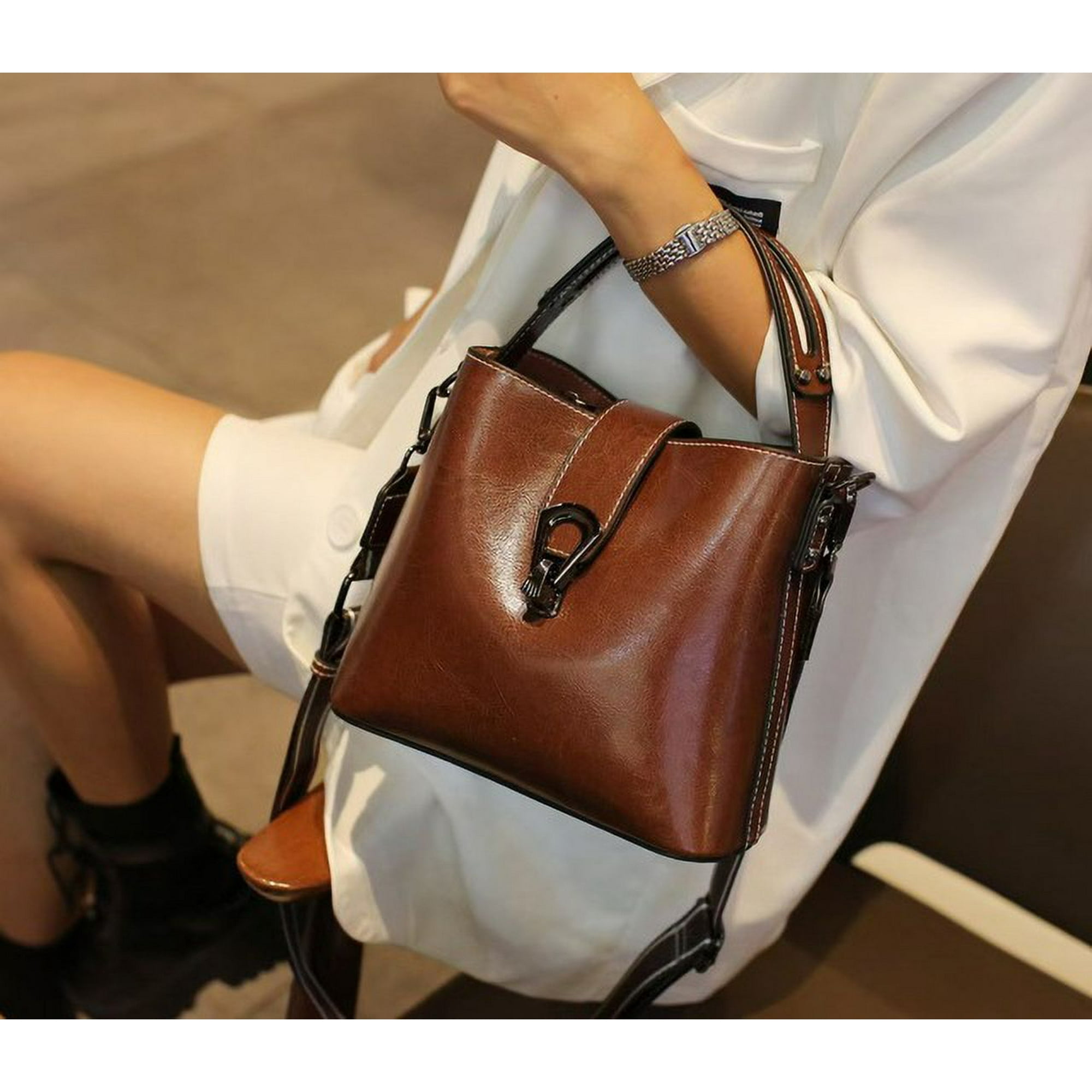 Click here for Lngoor Real Oil Wax Leather Women‘s Bucket Bag Cas... prices