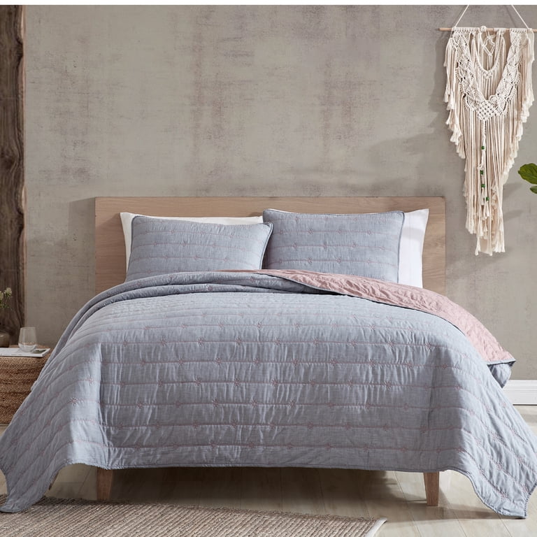 Modern Bedroom Quilts: Elevate Your Sleep with Timeless Comfort