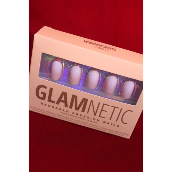 Glamnetic Nails